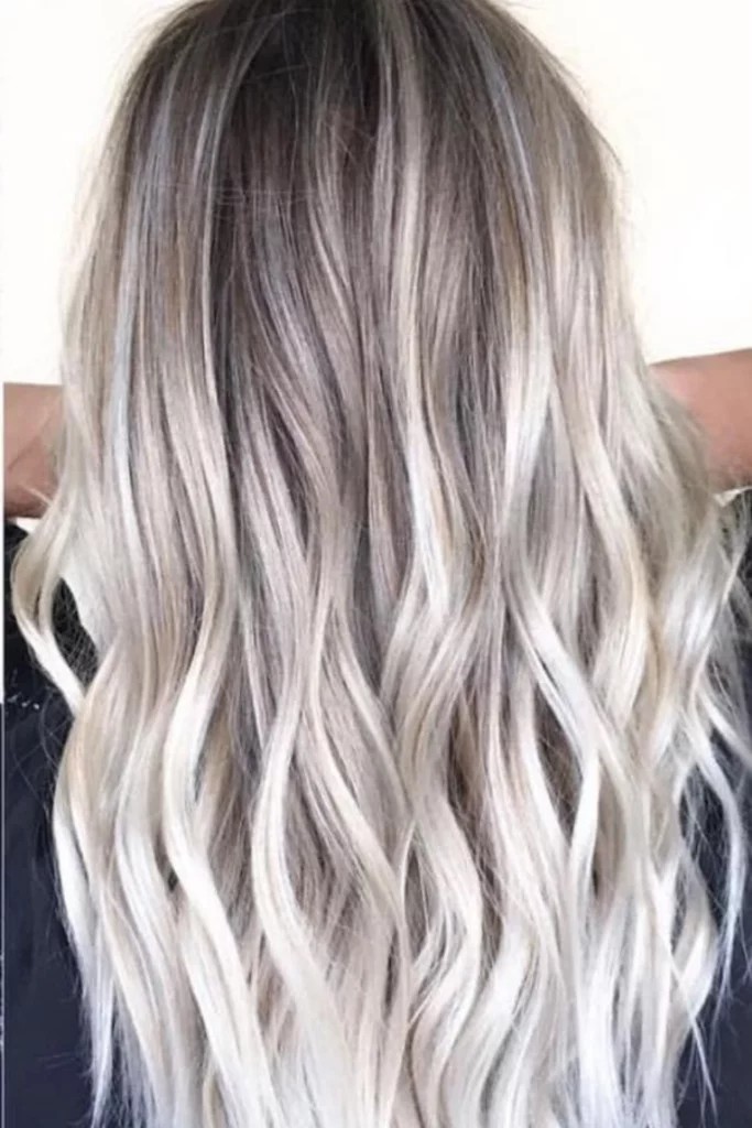Les 50 plus belles couleurs de cheveux blond polaire
