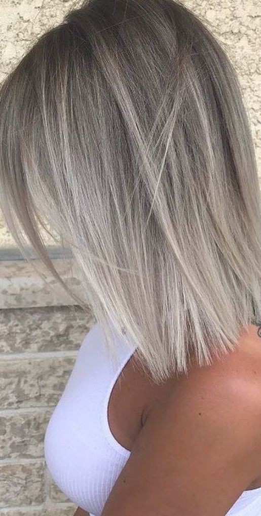 Coupe Carre Blond Polaire