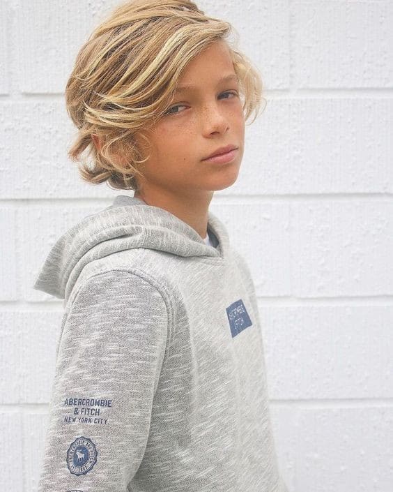 Coupe De Cheveux Surfeur Ado